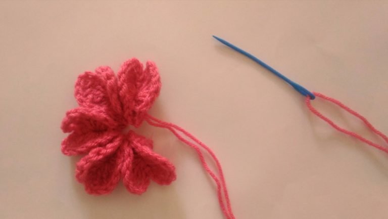 Crochet easy flower with hearts free pattern » Crochet Krafts